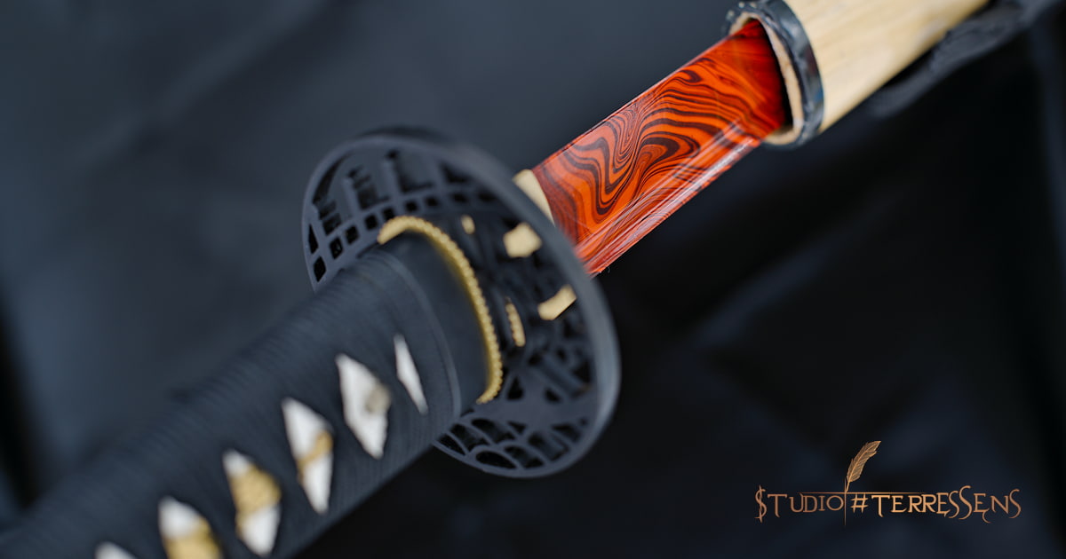 "Yougan" sharpened katana (溶岩 lava), red and black 1045 steel blade